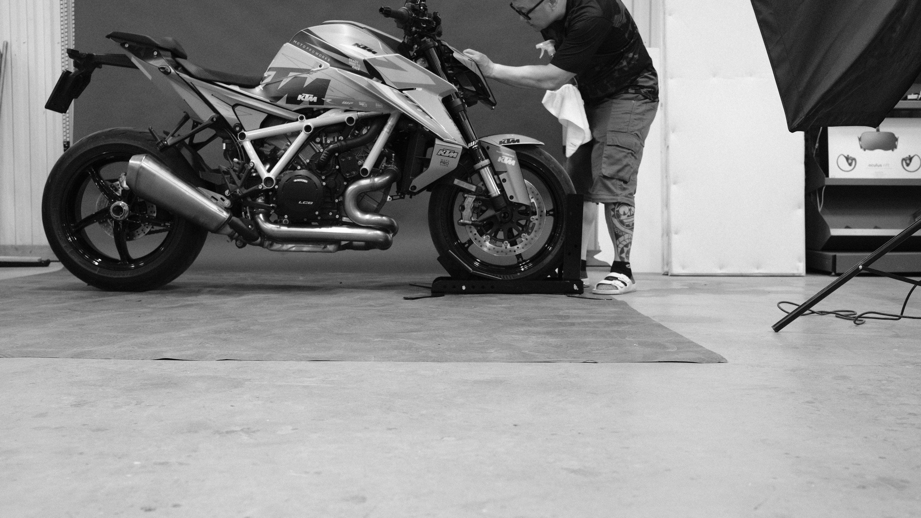 Shooting the Motoproworks KTM 1390 Super Duke R 2024 – MotoProWorks