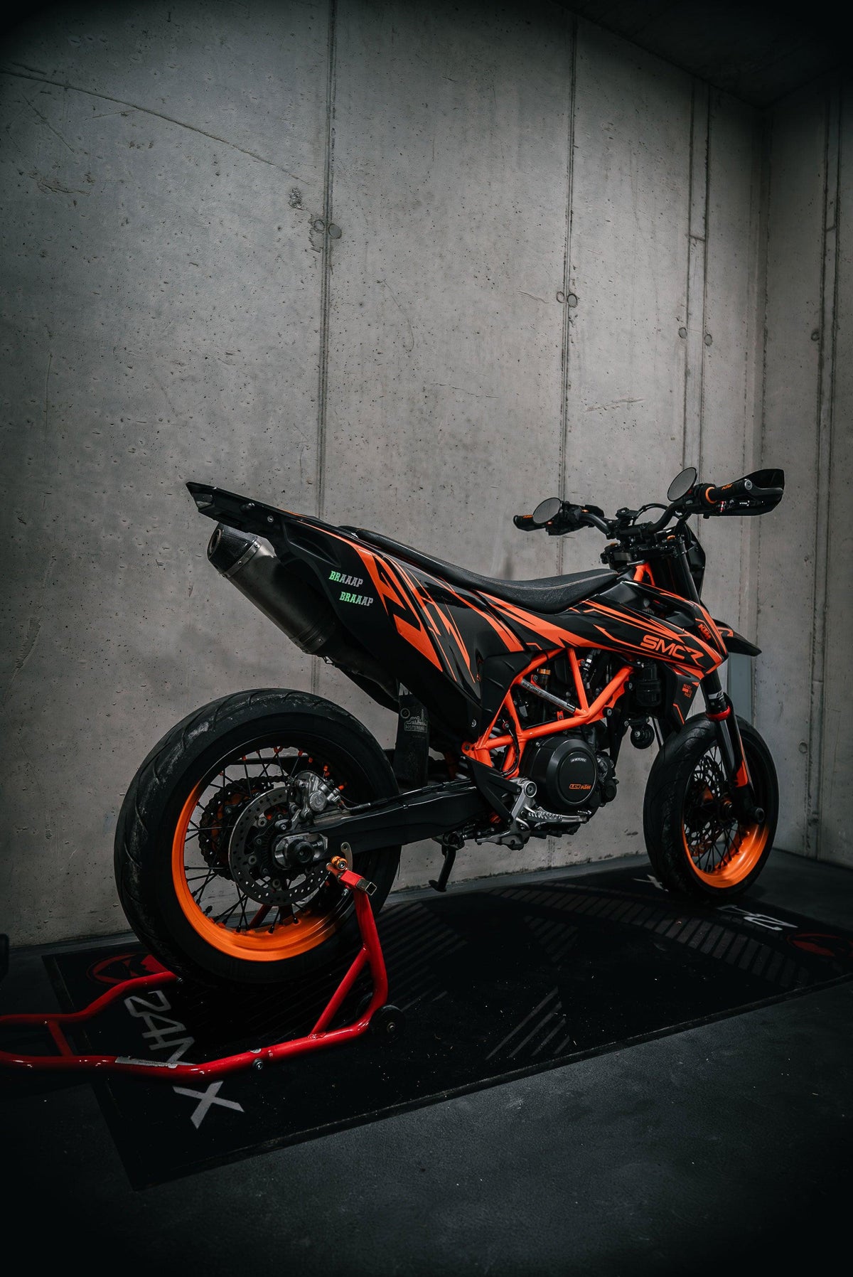 KTM GRAPHICS - 690 SMC-R "Ripple" (Marv Edition) – MotoProWorks