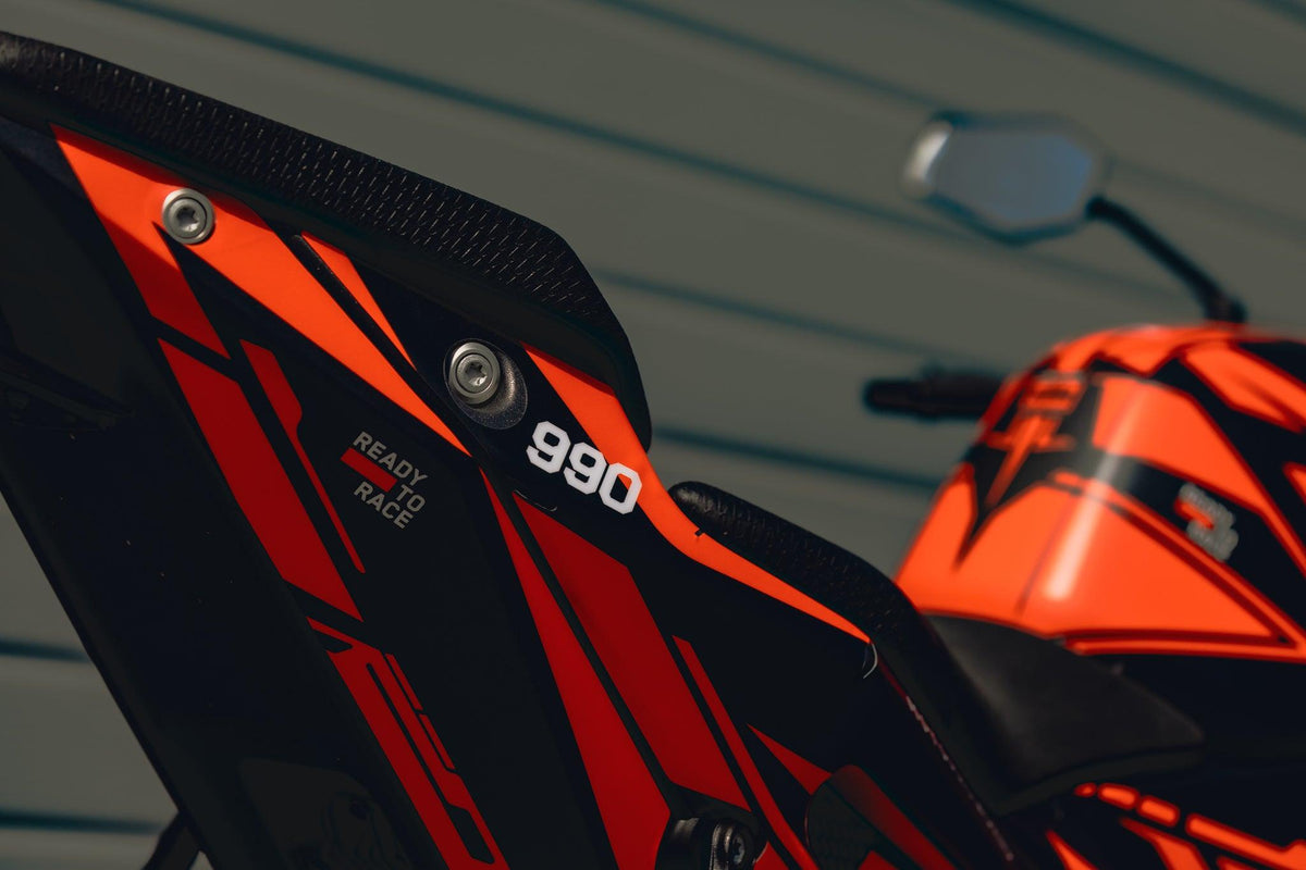 KTM 990 Duke GRAPHICS - "Pulse" (Black/Orange) – MotoProWorks