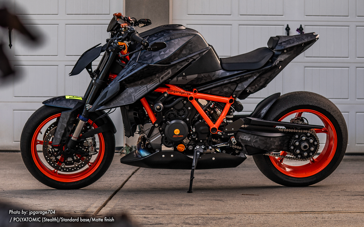 KTM 1290 Super Duke R GRAPHICS - "Polyatomic" (Stealth) – MotoProWorks